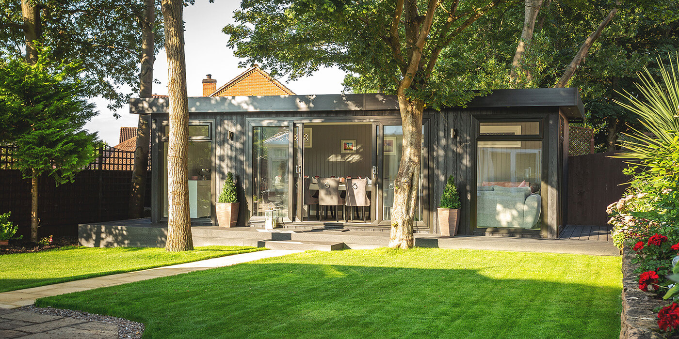 Garden Dining Room | Outdoor Dining Ideas | Cabin Master