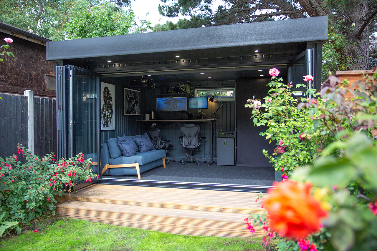 Chris's Spectacular Garden Cinema Room